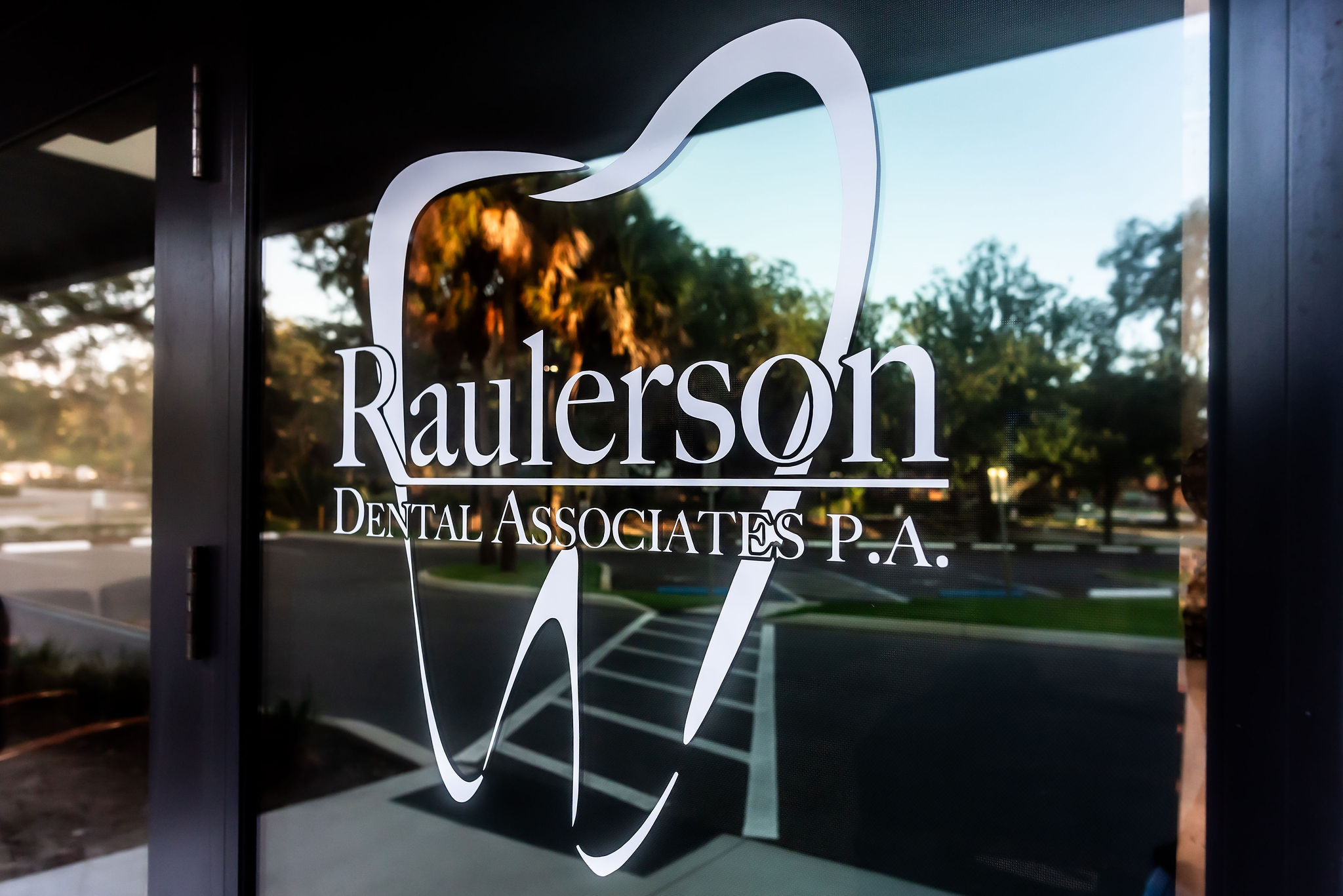 Dentist Brandon FL | Raulerson Dental Associates | Cosmetic Dentist